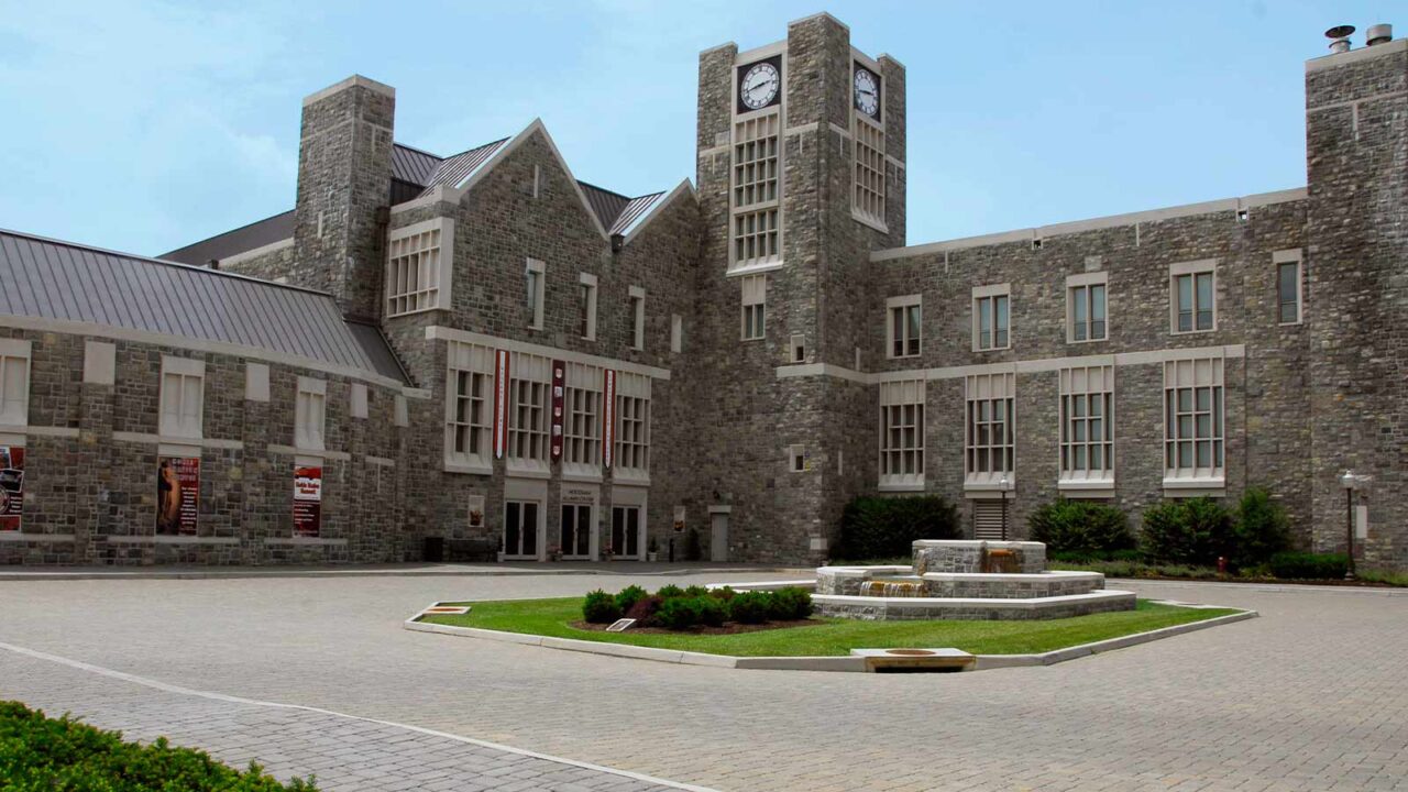 Virginia Tech Inn & Conference Center - Branch Builds